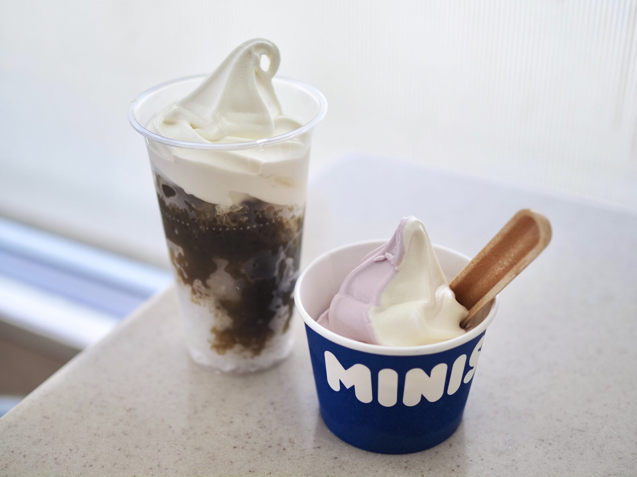 ミニストップ「ハロハロ ほうじ茶わらび」と「ナガノパープルソフト」がひんやりおいしい